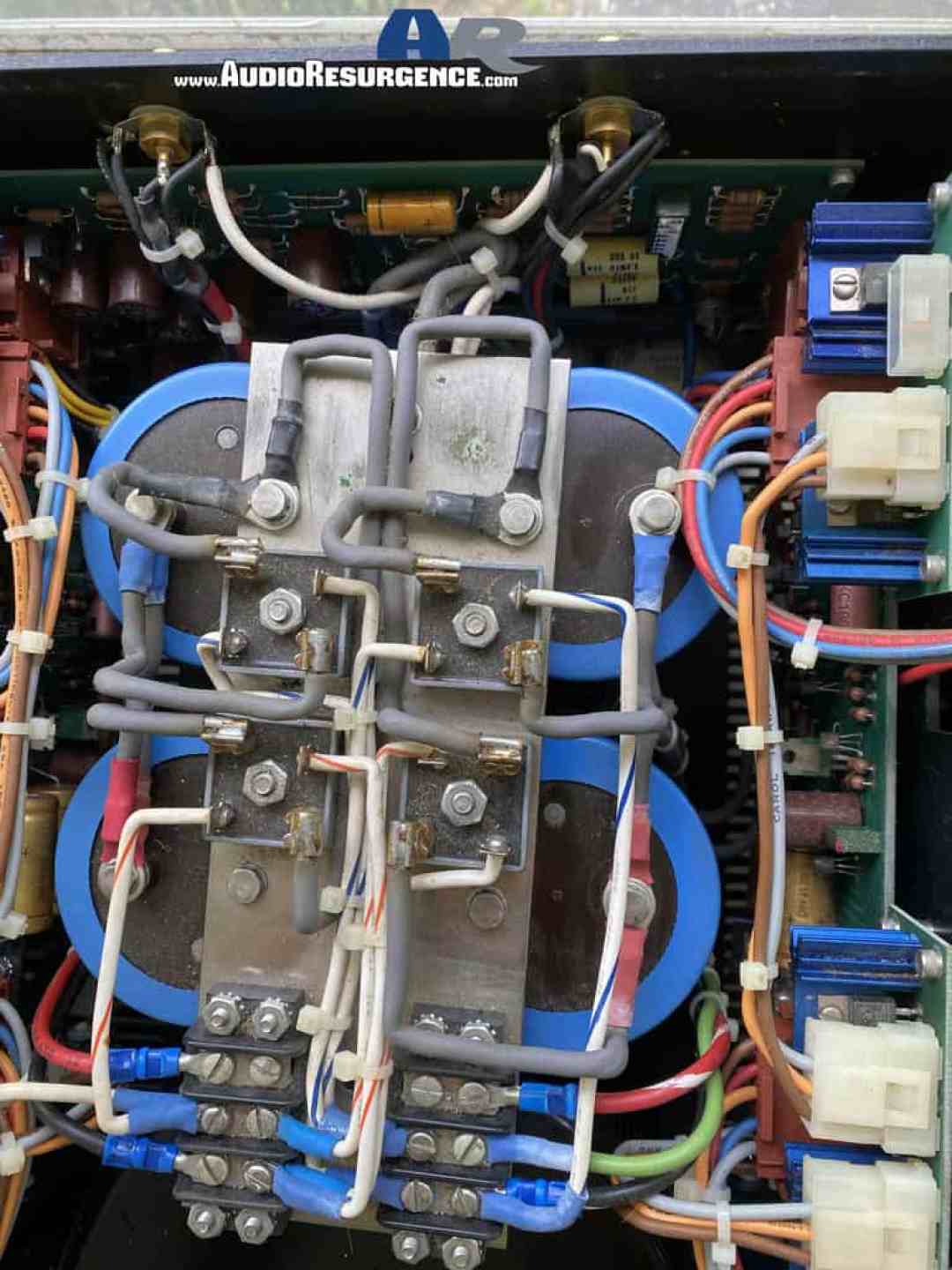 KRELL KSA 80 Power Amplifier Review - Vintage Class A Beast