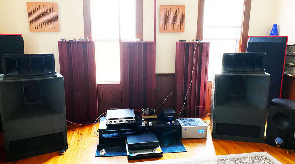 Klipschorns vs Altec Lansing Valencia vs Altec Lansing A7